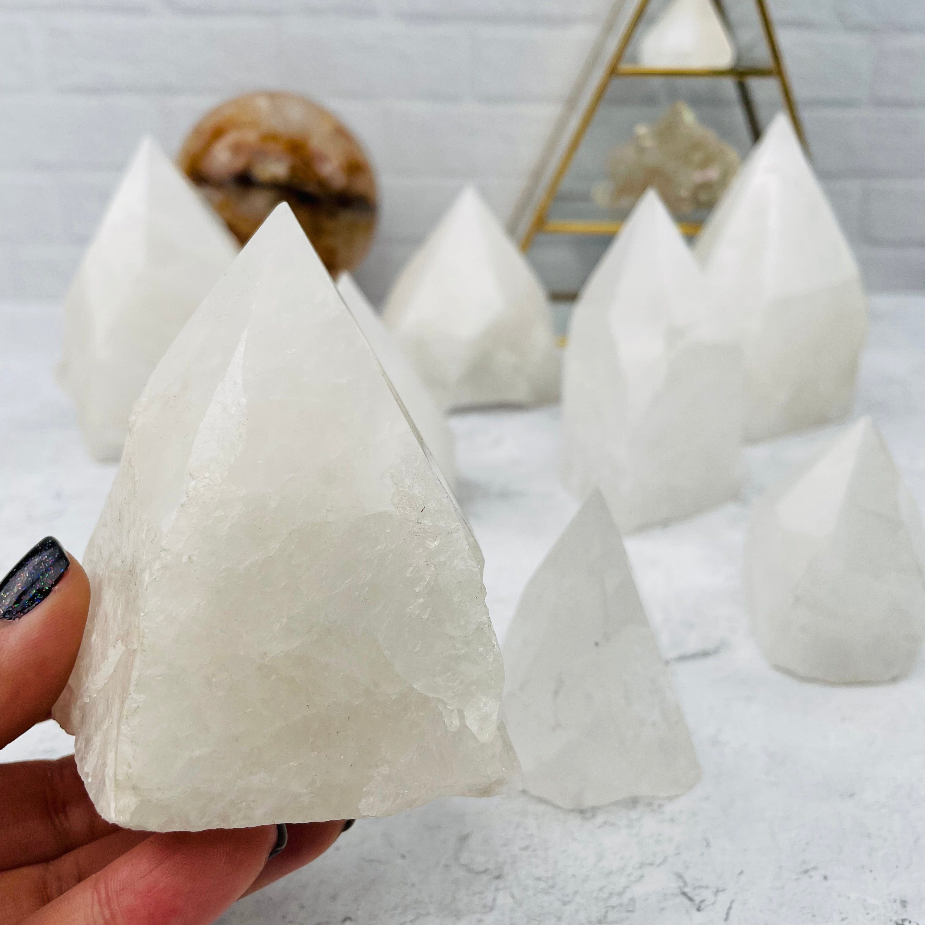 Crystal Quartz Semi-Polished Point High End - By Weight – Rock Paradise