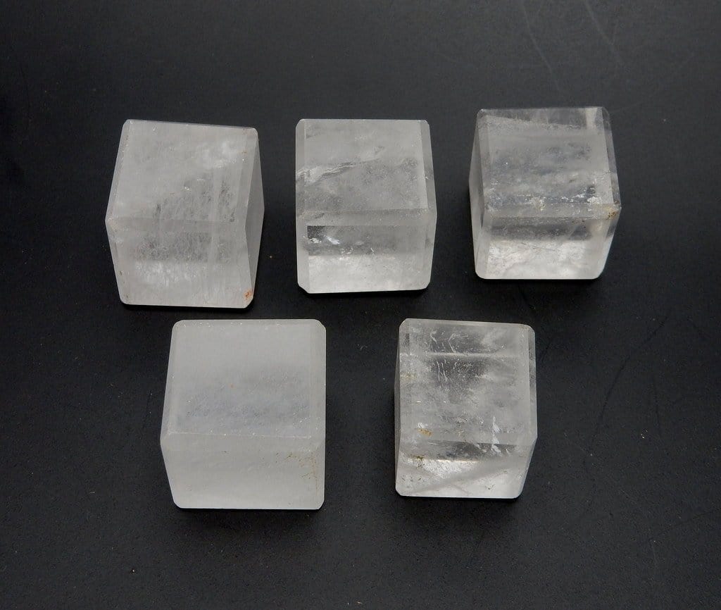Crystal Quartz Cube – Rock Paradise